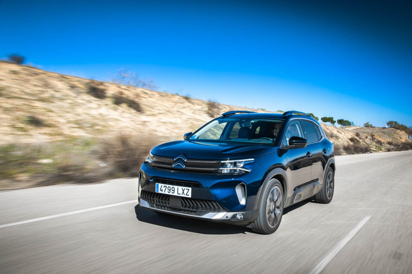 Fotos Citroën C5 Aircross Hybrid (color Azul Eclipse) MY2022 / Motor.es