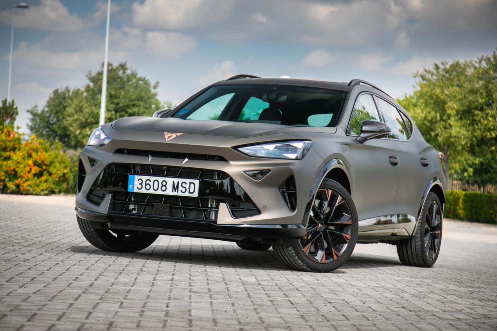 Verwunderlich Cupra Formentor Hybrid Bilder