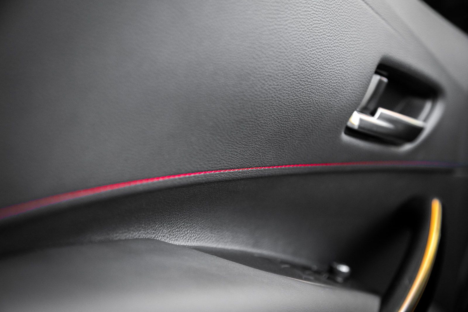 Fotos Toyota Corolla GR-Sport (Gris Ascari bitono) MY2020 / Motor.es